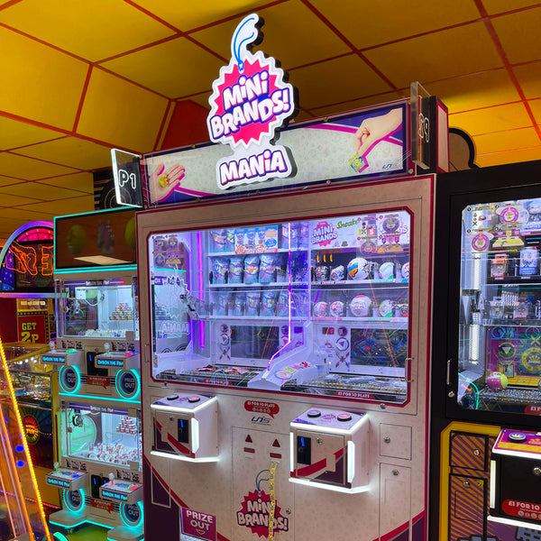 UNIS Mini Brands Mania - Prize Pusher Arcade Game – Maxx Grab